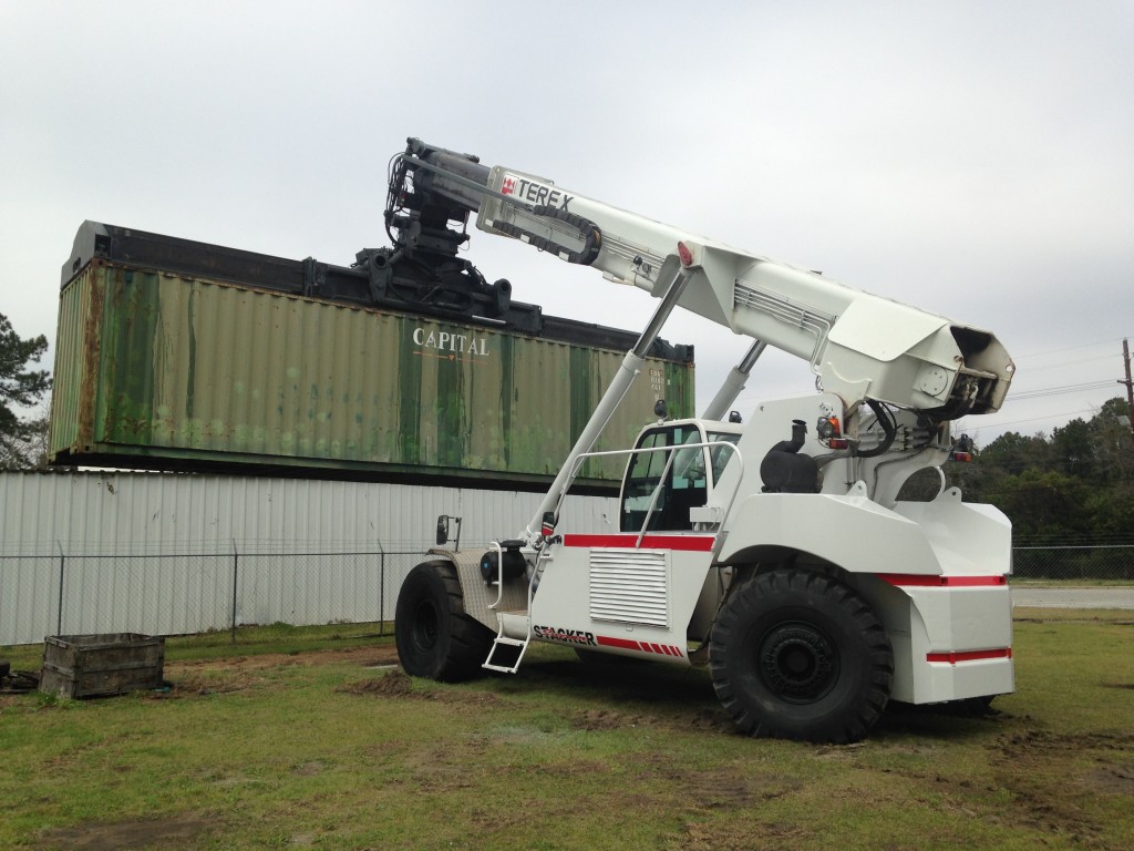 Intermodal Equipment Exchange > Reach Stackers > Terex-1 - Intermodal ...