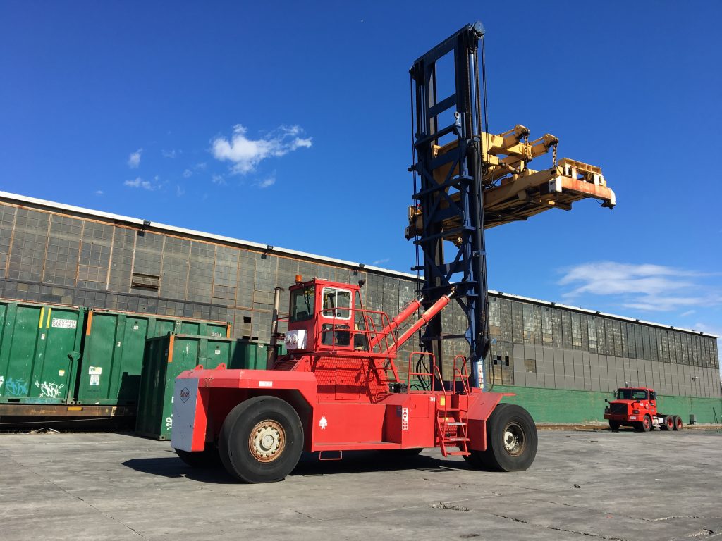 Intermodal Equipment Exchange > Loaded Container Handlers > 1991 Taylor ...